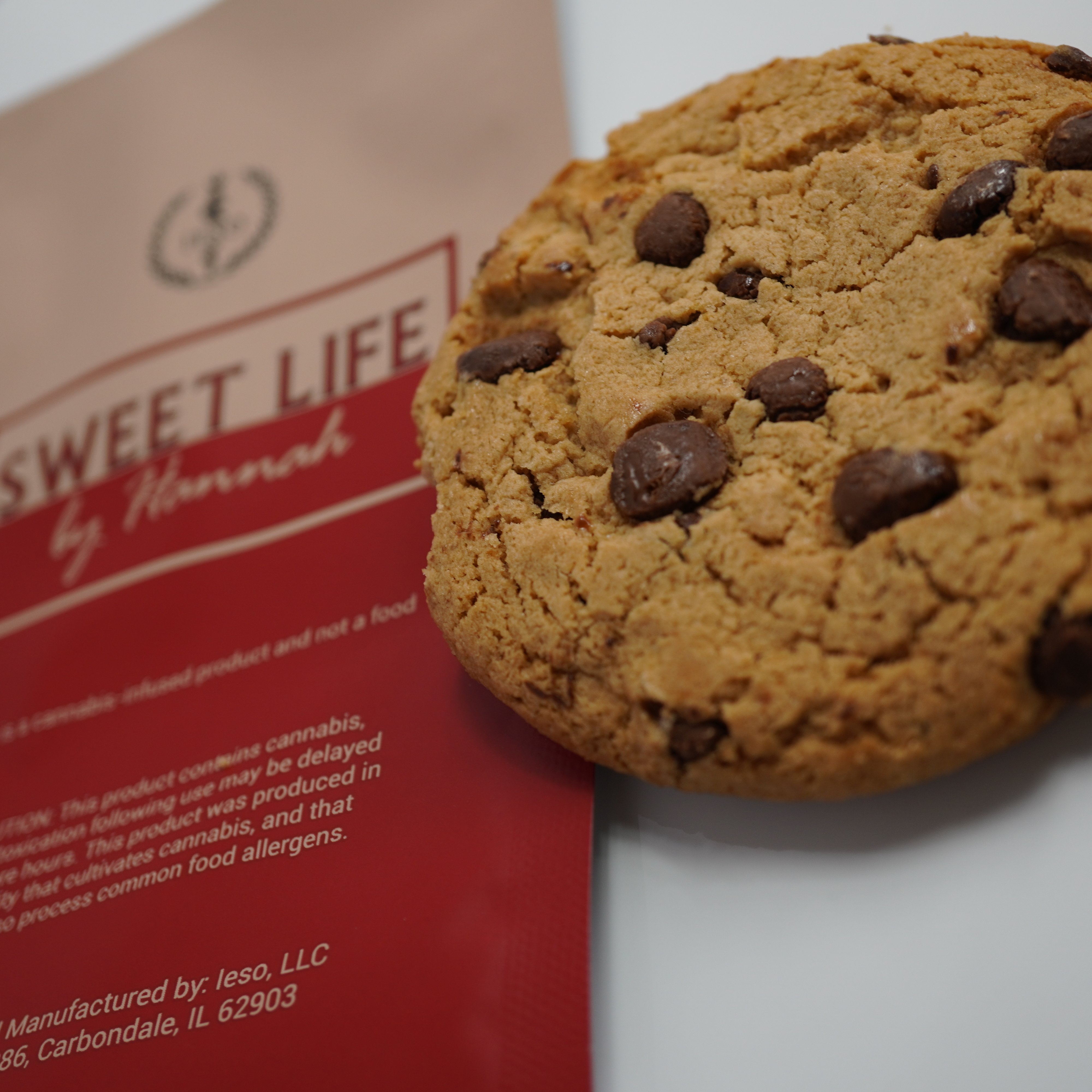 Chocolate Chip Cookie (50mg) | Sweet Life by Hannah | Cookie - Jane